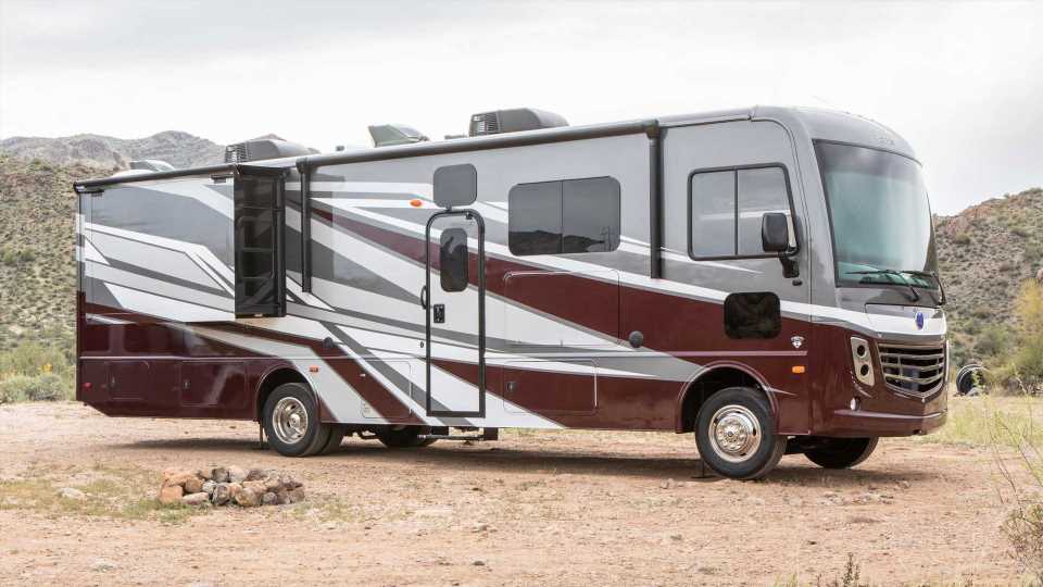 Holiday Rambler Eclipse RV Debuts With Theater Seats, Drop-Down Loft ...