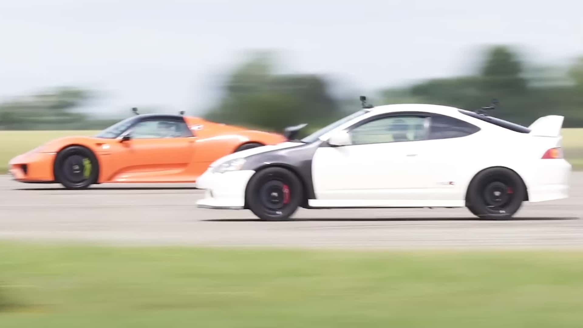 See 1,000-HP Honda Integra Type R Roll Race Porsche 918 Spyder In Close ...